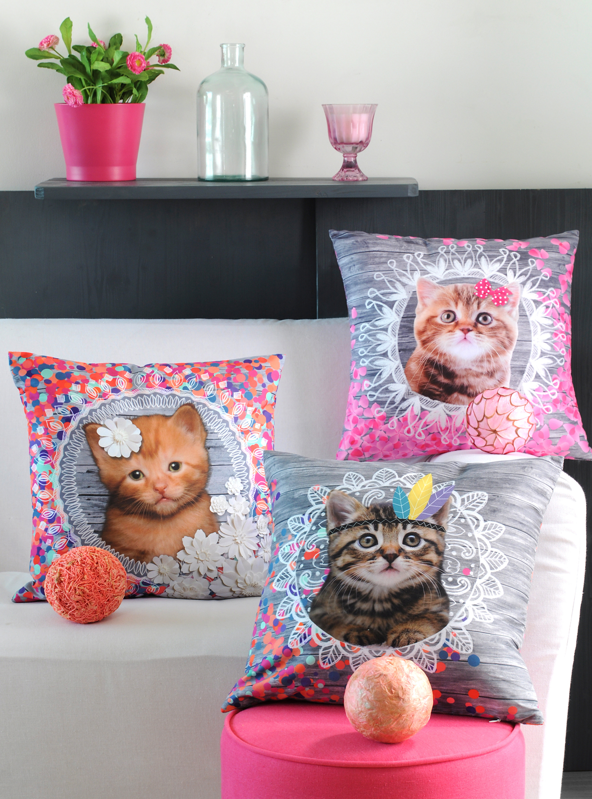 Coussin Chat Roux avec Fleur blanche décor multicolore 40x40cm MINOU ...