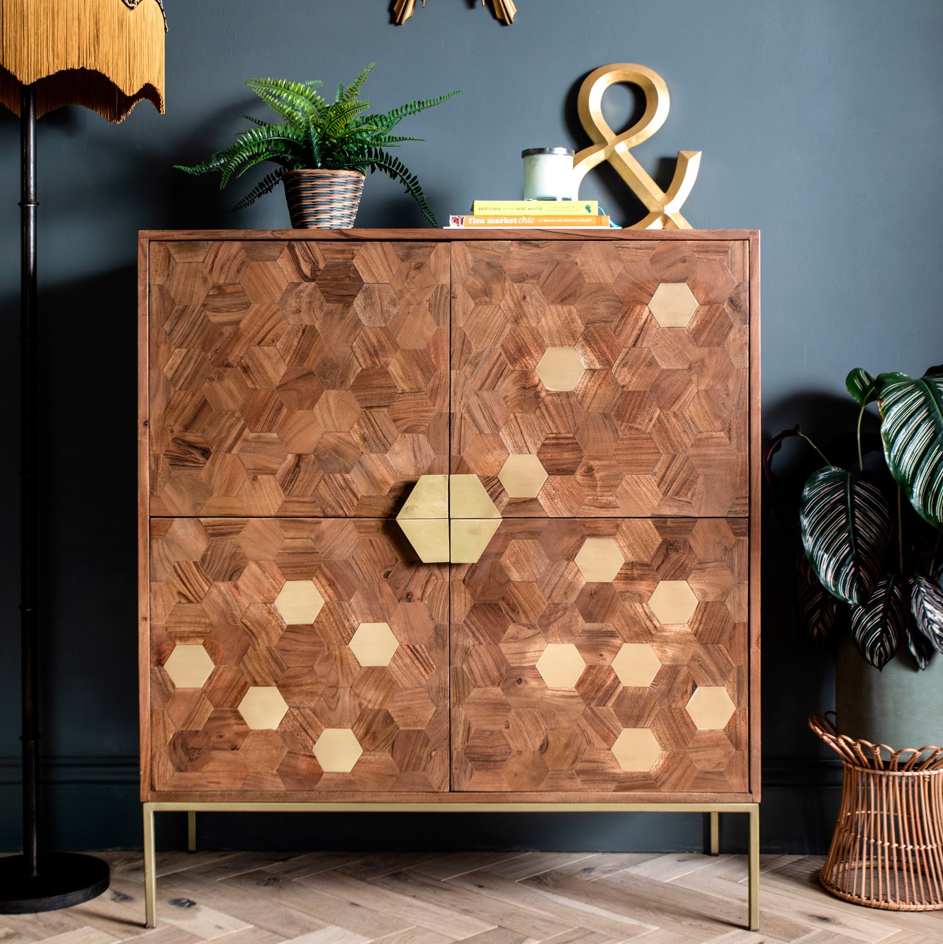 Buffet haut moderne acacia laiton HOBART | Buffets / Bahuts | Pier Import