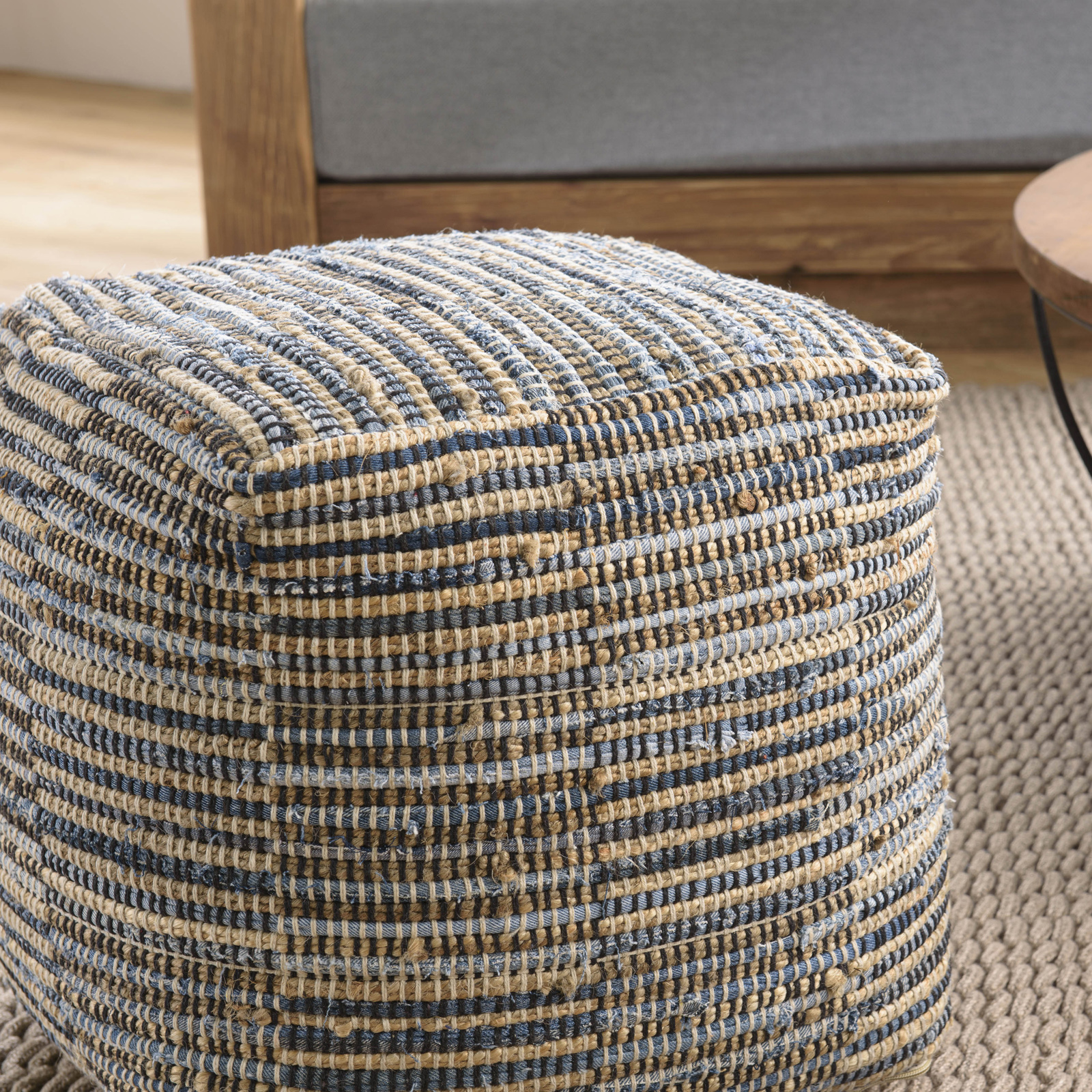 Pouf carré bleu et beige TIM | Poufs | Pier Import